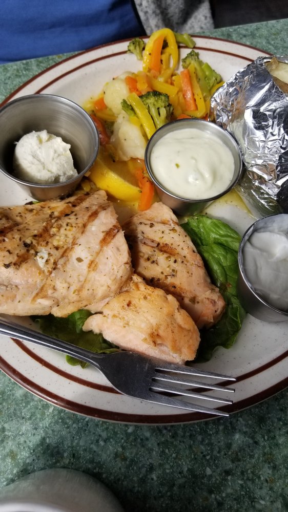 LAKEFRONT BAR & GRILL - 60 Photos & 62 Reviews - 117 Lakeshore Dr ...