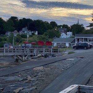 ROUND POND LOBSTER CO-OP - 17 Photos & 31 Reviews - 25 Landing Rd ...