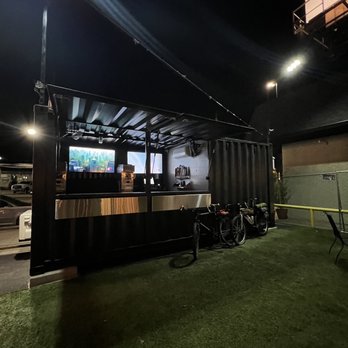 DIVE INN - Updated December 2025 - 108 Photos & 208 Reviews - 1380 S ...