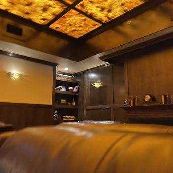 RED PHONE BOOTH - Updated August 2025 - 152 Photos & 112 Reviews - 5774 ...