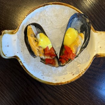 THE CARLIN - Updated August 2025 - 219 Photos & 97 Reviews - 200 N Main ...