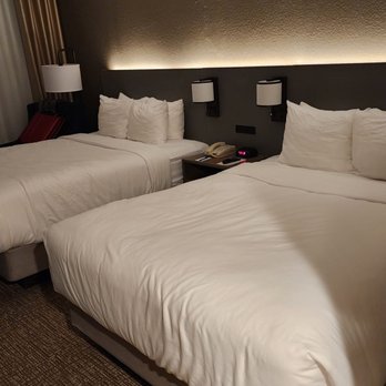 COMFORT INN GOLD COAST - Updated December 2025 - 76 Photos & 85 Reviews ...