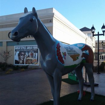 THE OUTLET SHOPPES OF THE BLUEGRASS - Updated October 2025 - 219 Photos ...