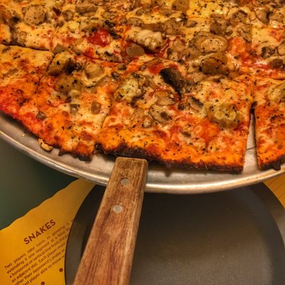 MONICAL’S PIZZA - 12 Photos & 28 Reviews - 4333 Prospect Dr, Decatur ...