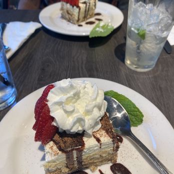 1515 RESTAURANT & LOUNGE - Updated August 2024 - 783 Photos & 1072 ...