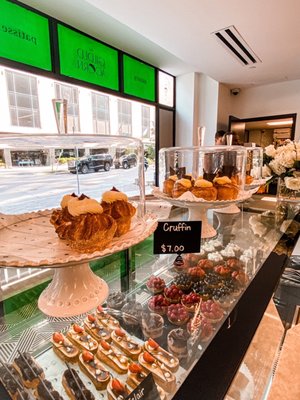 THE GILDED ACORN - Updated September 2025 - 50 Photos & 28 Reviews ...