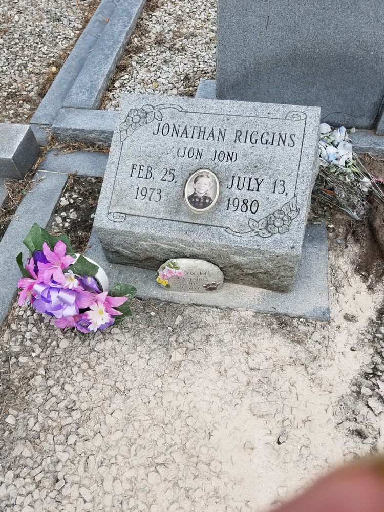 PYRAMID CRYPTS - Updated July 2025 - 4655 E Lake Ave, Tampa, Florida ...