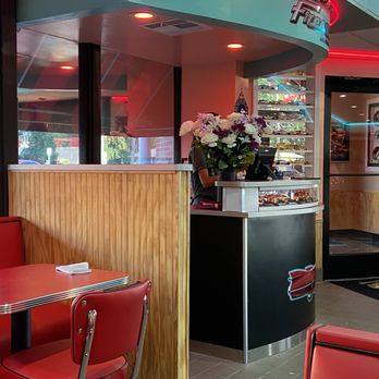 FREEWAY CAFÉ - Updated December 2025 - 35 Photos & 13 Reviews - 4401 E ...