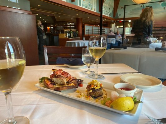 DON’S LIGHTHOUSE - 177 Photos & 207 Reviews - 8905 Lake Ave, Cleveland ...