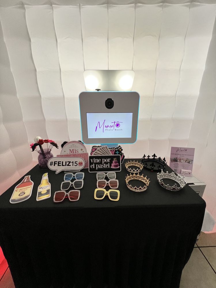 MOMENTO PHOTO BOOTH - Updated June 2025 - Request a Quote - Yakima ...