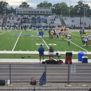 GREEN RUN HIGH SCHOOL - Updated October 2025 - 36 Photos - 1700 Dahlia ...