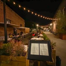 DOS BESOS - Updated December 2025 - 897 Photos & 381 Reviews - 99 Union ...