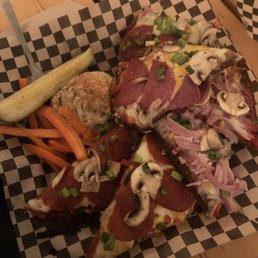 GOOSE HOLLOW INN - 217 Photos & 290 Reviews - 1927 SW Jefferson St ...