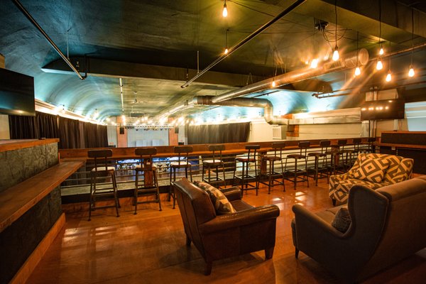 EDISON SQUARE - Updated August 2025 - 45 Photos & 17 Reviews - 5415 S ...