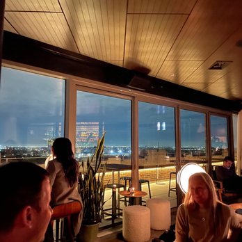 UP ROOM - Updated July 2024 - 272 Photos & 134 Reviews - 2018 W North ...