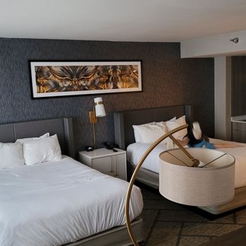 DOUBLETREE BY HILTON HOTEL TULSA DOWNTOWN - Updated December 2024 - 418 ...