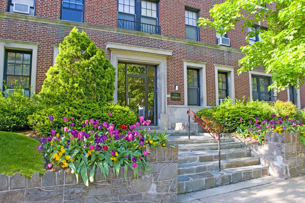 THE RODMAN APARTMENTS IN DC - Updated May 2025 - 15 Photos - 3002 ...