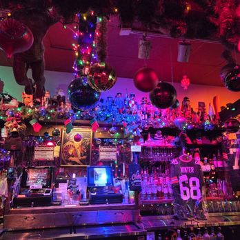 CLEO’S BROWN BEAM TAVERN - Updated December 2025 - 90 Photos & 81 ...