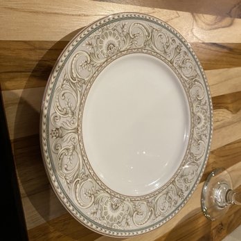 LUNA BYOB - Updated October 2024 - 89 Photos & 34 Reviews - 227 S 20th ...