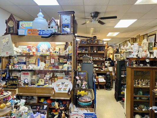 YE OLDE ANTIQUE & CURIOSITY SHOP - Updated December 2025 - 18 Photos ...