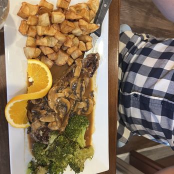 PRIMAVERA PUB - Updated August 2024 - 267 Photos & 137 Reviews - 283 ...