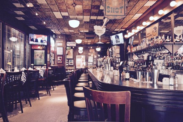 PERRY’S - SAN FRANCISCO - 238 Photos & 666 Reviews - 1944 Union St, San ...