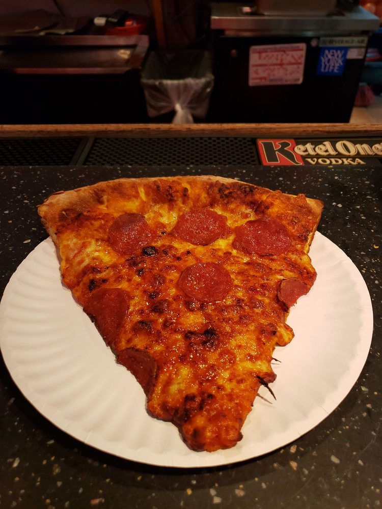 CHICHO’S PIZZA - 221 Photos & 214 Reviews - Pizza - 2820 Pacific Ave ...