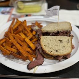 CHICK & RUTH’S DELLY - Updated December 2025 - 1438 Photos & 1321 ...