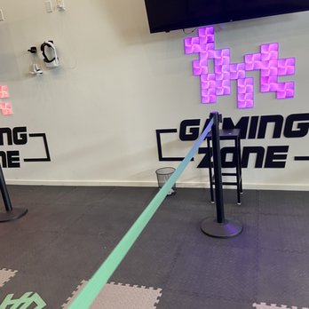 THE HOLODEC - Updated December 2025 - 10 Photos - 1516 N 5th St ...