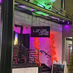 LEVEL 1 ARCADE BAR - Updated June 2025 - 84 Photos & 56 Reviews - 48 W ...