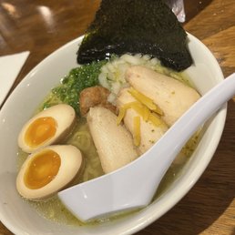 MOA KITCHEN - Updated July 2025 - 550 Photos & 400 Reviews - 651298 ...