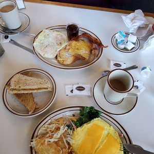 AJ’S CAFE & GRILL - 99 Photos & 236 Reviews - 2800 Geer Rd, Turlock ...