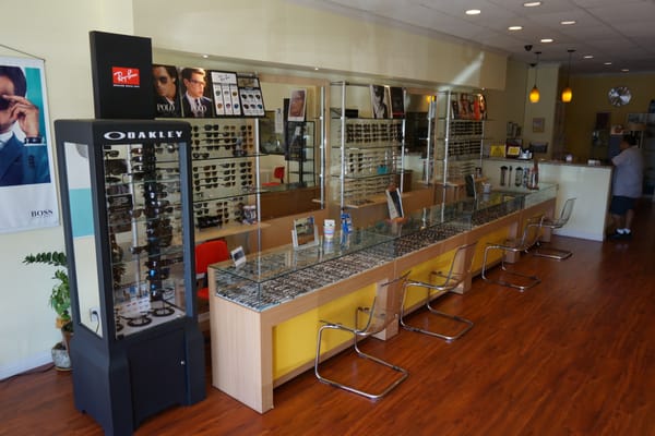 EYEDEAL OPTOMETRY - Updated December 2025 - 12 Photos & 18 Reviews ...