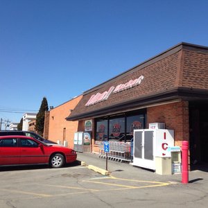 RANDY’S BILO - Updated September 2025 - 34 Photos - 81 Osborne St ...