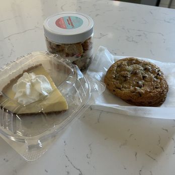 FIREMAN DEREK’S BAKE SHOP - Updated July 2024 - 142 Photos & 81 Reviews ...