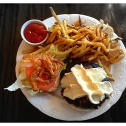 THE TWISTED APRON - Updated July 2025 - 147 Photos & 150 Reviews - 1833 ...