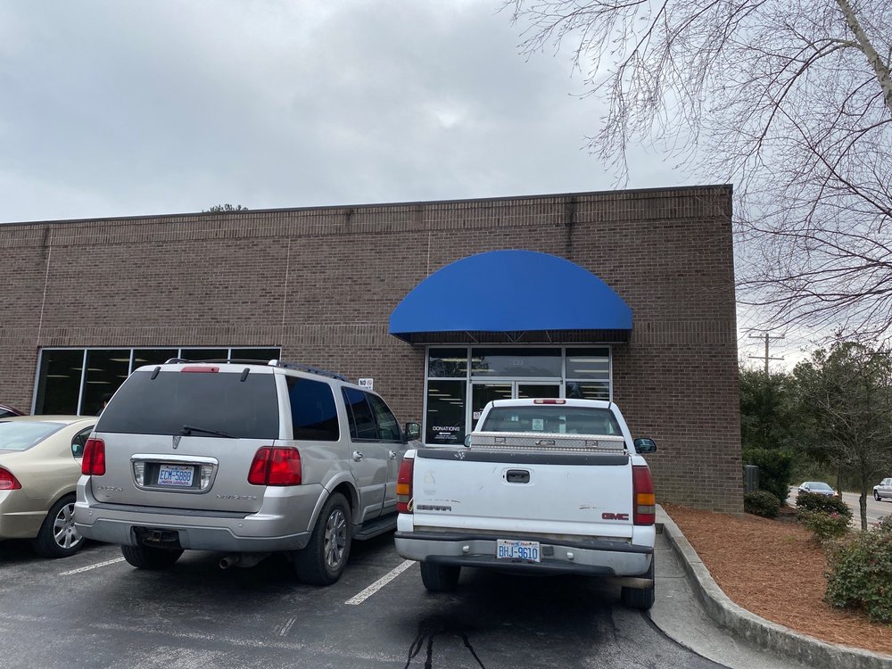GOODWILL INDUSTRIES OF EASTERN NC - 11 Photos & 21 Reviews - 709 S Kerr ...