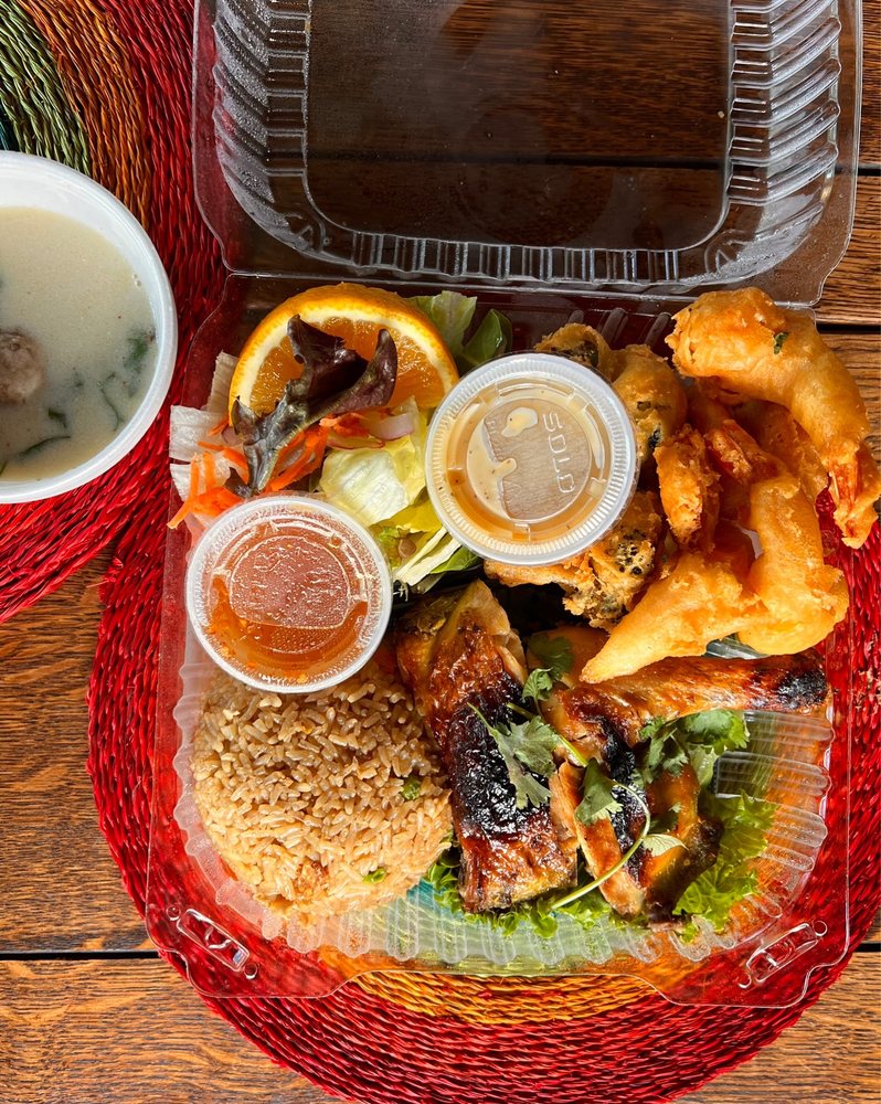 DO SIT THAI CUISINE - Updated December 2025 - 227 Photos & 351 Reviews ...