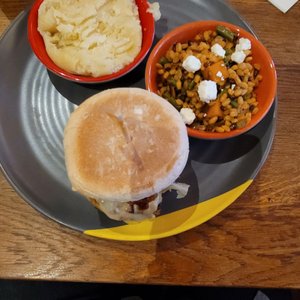 KFC - 23 Photos - 1 Cavendish Parade, Hounslow, London, United Kingdom ...