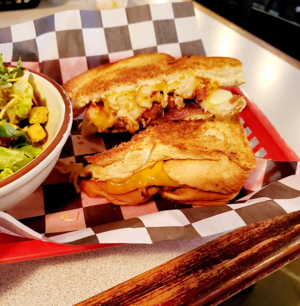 NAUTICAL OKOBOJI - Updated December 2024 - 22 Photos & 43 Reviews - 95 ...