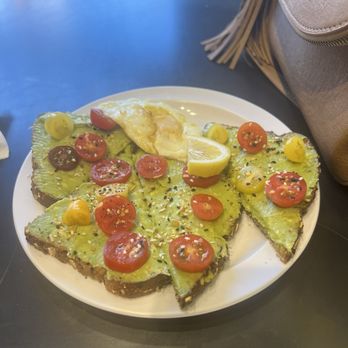 HENRY & THE FISH - Updated July 2024 - 104 Photos & 130 Reviews - 217 W ...