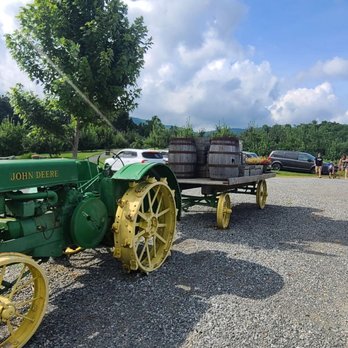 JETER MOUNTAIN FARM - Updated July 2024 - 84 Photos & 30 Reviews - 1126 ...