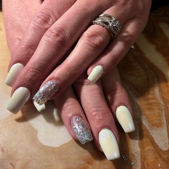 TOMMY NAILS - Updated January 2026 - 122 Photos & 58 Reviews - 722 ...
