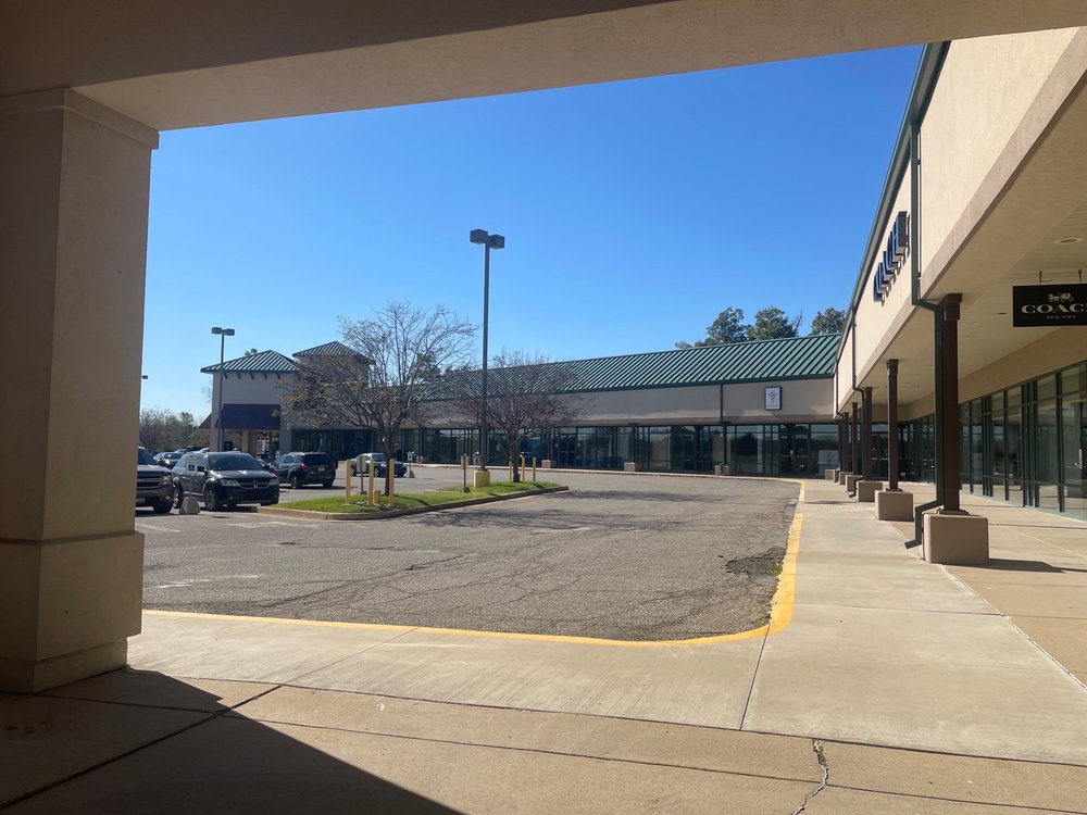 THE OUTLET SHOPPES AT FREMONT - Updated October 2025 - 10 Reviews ...