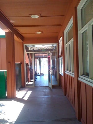 HERCULES COMMUNITY SWIM CENTER - Updated December 2025 - 12 Photos & 10 ...