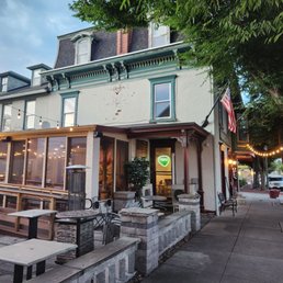 THE 1762 - Updated November 2025 - 135 Photos & 133 Reviews - 12 W Main ...