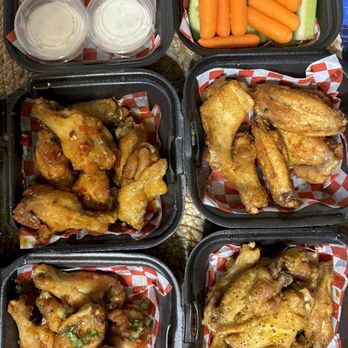 FLAPPY’S WINGS AND BAR - Updated June 2024 - 114 Photos & 56 Reviews ...