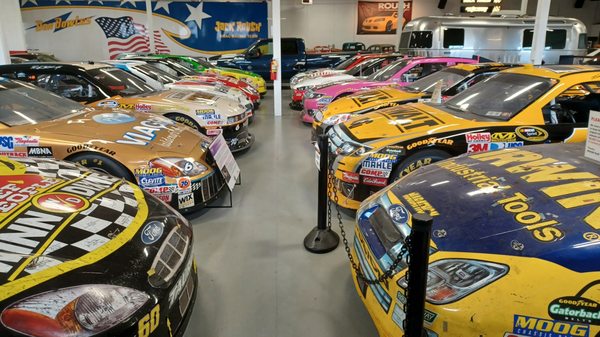 ROUSH AUTOMOTIVE COLLECTION - 16 Photos - 11851 Market St, Livonia ...