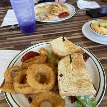 NORMS RESTAURANT - Updated November 2024 - 1057 Photos & 1032 Reviews ...