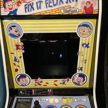 REPLAY AMUSEMENT MUSEUM - 126 Photos & 116 Reviews - 119 E Tarpon Ave ...